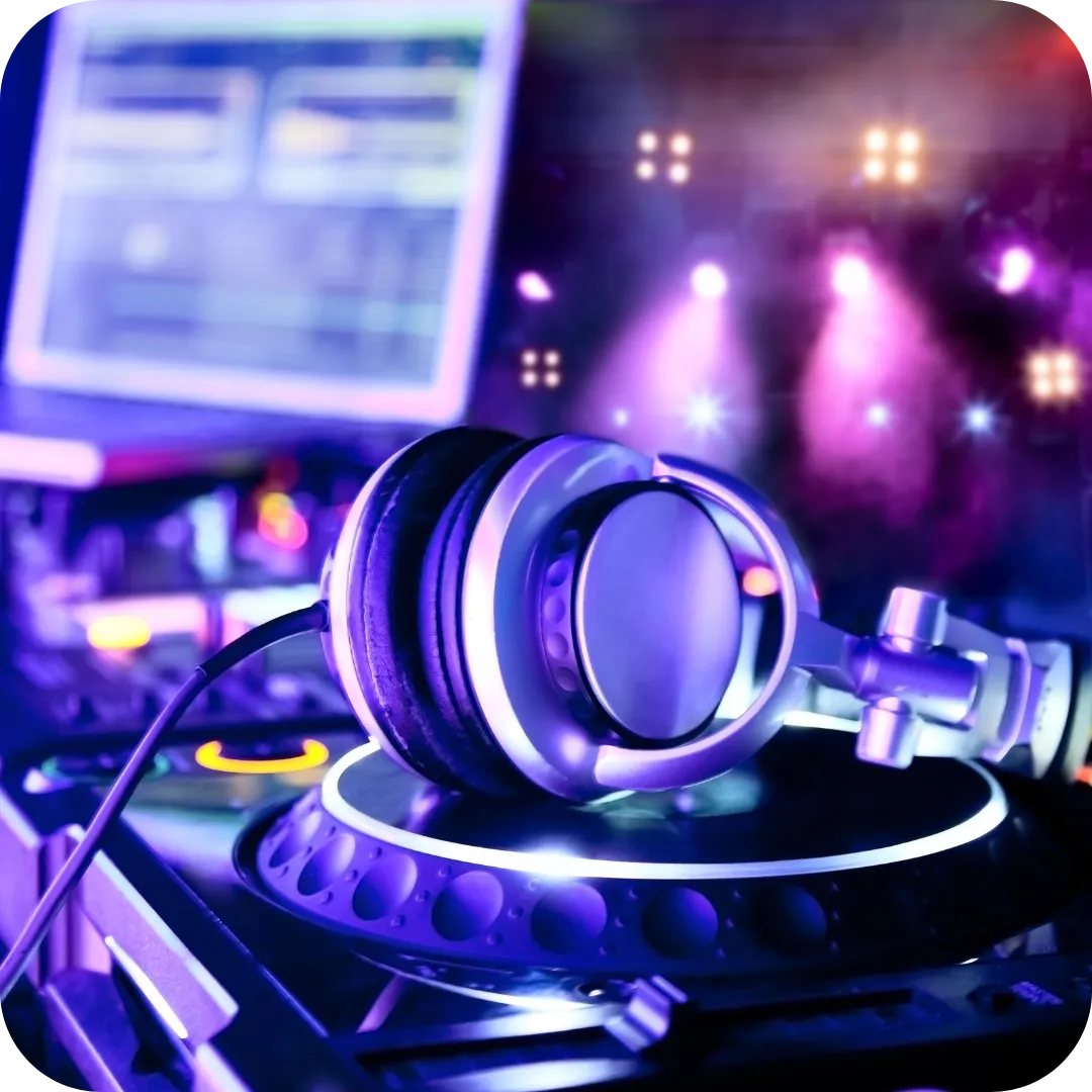 DJ
